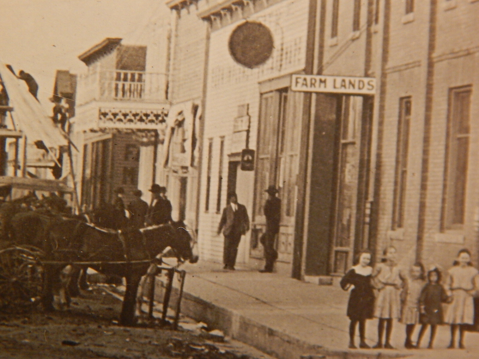VTG 1910 RPPC REAL PHOTO POSTCARD MAIN STREET VIENNA SOUTH DAKOTA BANK ...