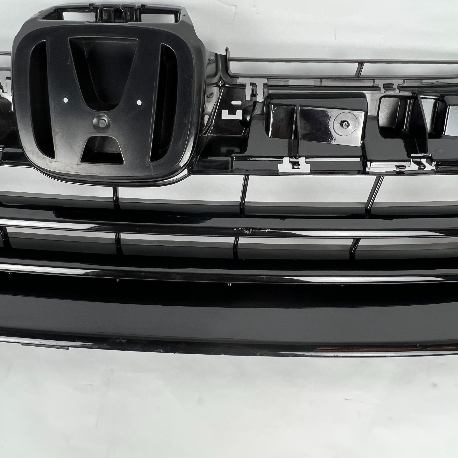 OEM 2017 2018 2019 Honda CR-V Front Upper Grille Base Gloss Black 71121 ...