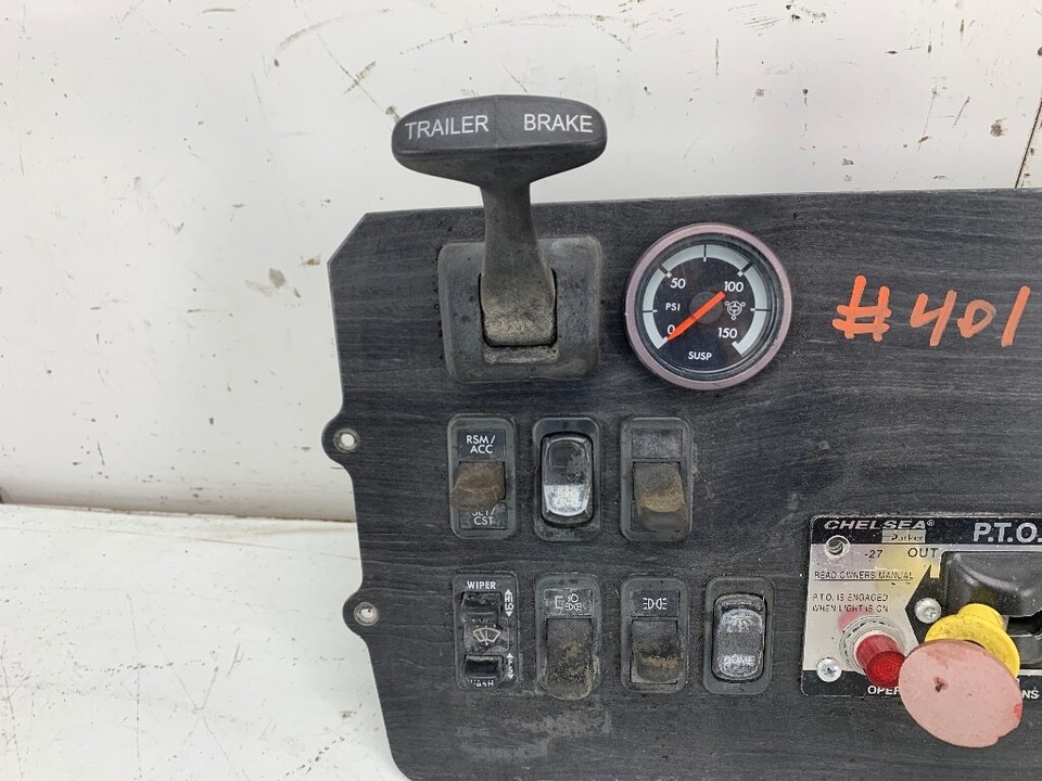 Freightliner Dash Panel Assembly with Trailer Brake and PTO Control | eBay