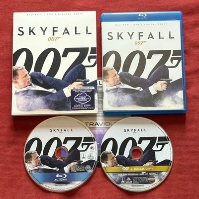 SKYFALL James Bond 007 Blu-ray / DVD / Digital HD - Mint w/ Slipcover ...