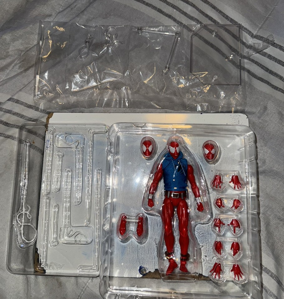 Mafex Scarlet Spiderman | eBay