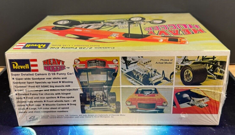 REVELL HEAVY HUGGER CHEVROLET CAMARO Z28 - 1:25 FUNNY CAR MODEL KIT ...