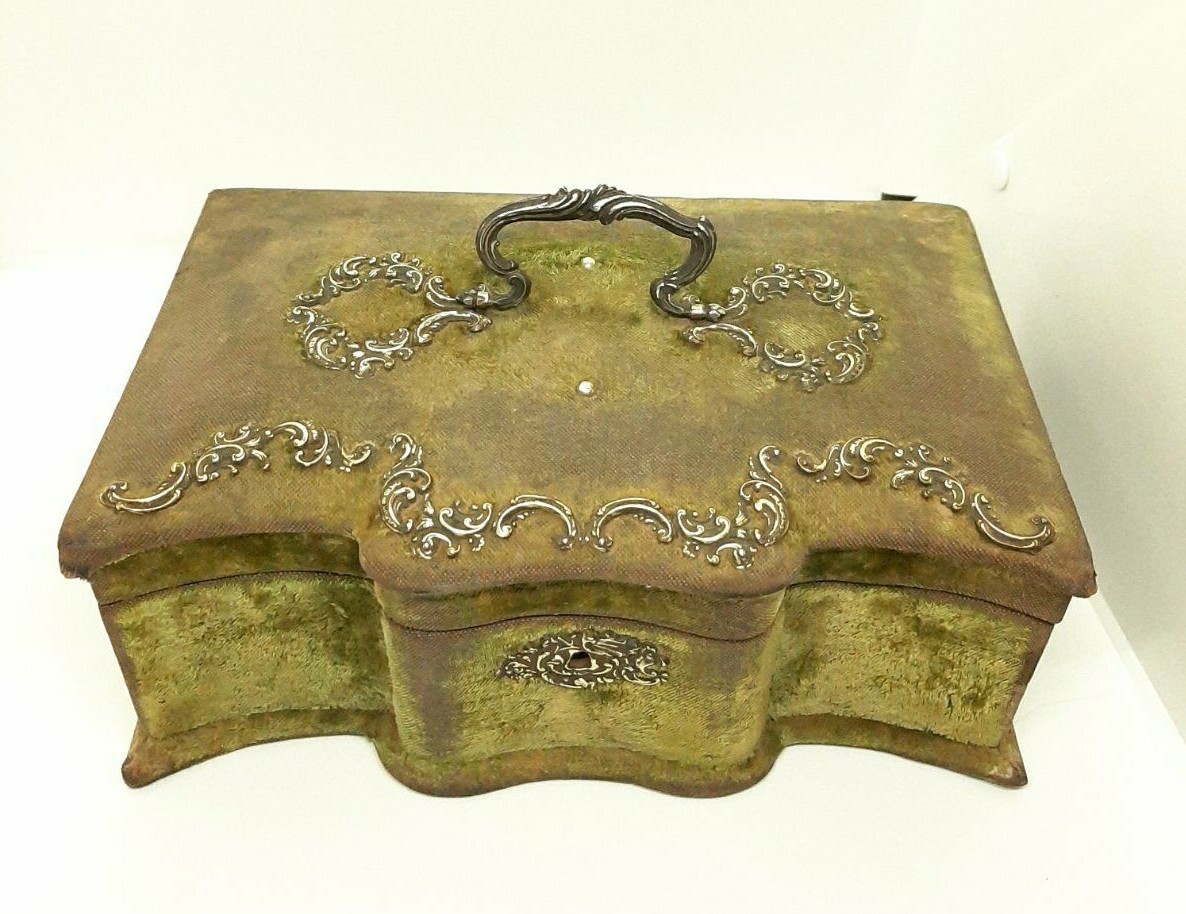 Antique Victorian Jewelry Box Wood Velvet with Tufted Silk Interior ...