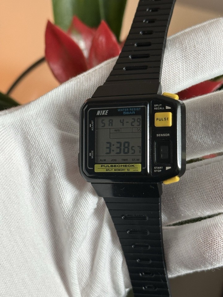 Rare Vintage Casio Nike JP-100W Pulsecheck Men’s Digital Sports Watch ...