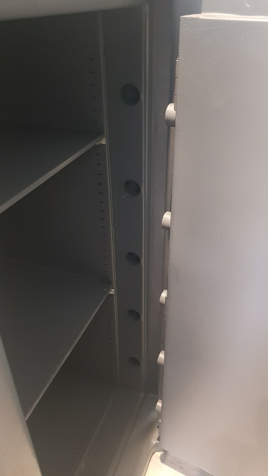 TANN FORTRESS 55/4620 WITH KEY AND DIGITAL LOCK 35K CASH-350K VALUE ...