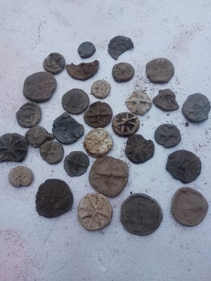 Job Lot Ancient Post Medieval Lead Trade Farm Gaming Token Coin Metal ...