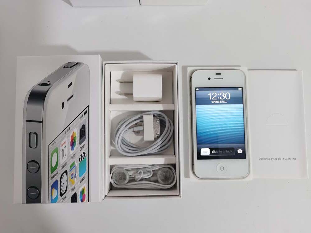 Apple iPhone 4s - 64GB - IOS6 - White/black - Unlocked Apple iPhone 4s - 64GB - IOS6 - White/black - Unlocked