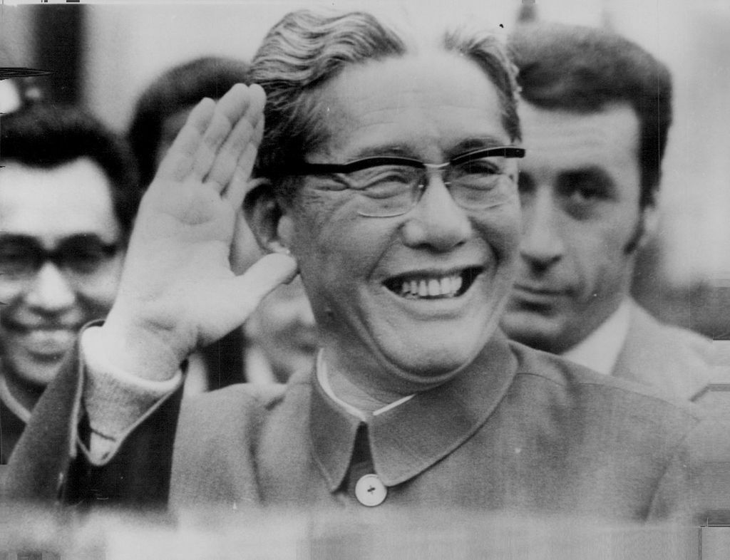 1976 CHIAO KUAN-HUA Chinese Foreign Minister In Paris Press Photo | eBay