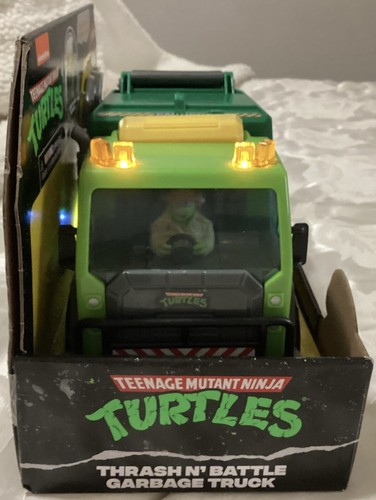 Teenage Mutant Ninja Turtles Thrash n' Battle Garbage Truck TMNT Lights ...