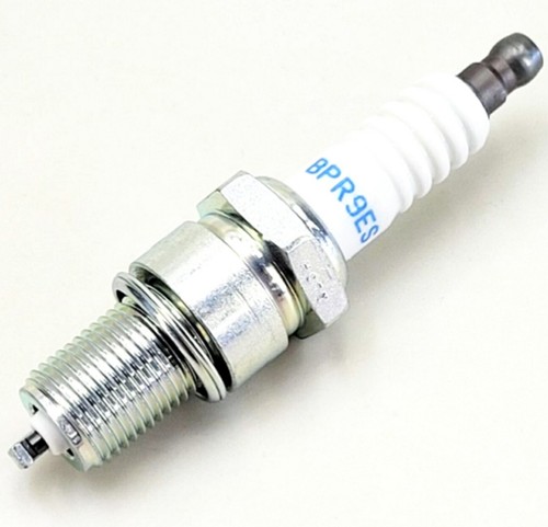 4 NGK Spark Plugs BPR9ES #7788 For Polaris Rush Axys Matryx Vr1 600 650 ...