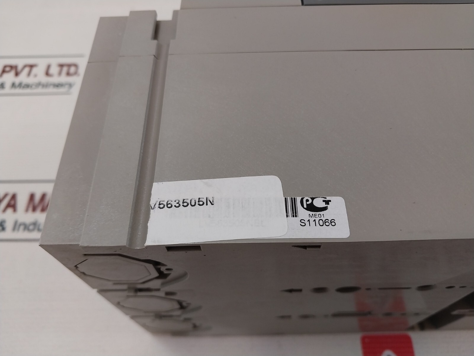 Schneider Electric CVS630F Moulded Case Circuit Breaker 630A 3P 36KA | eBay