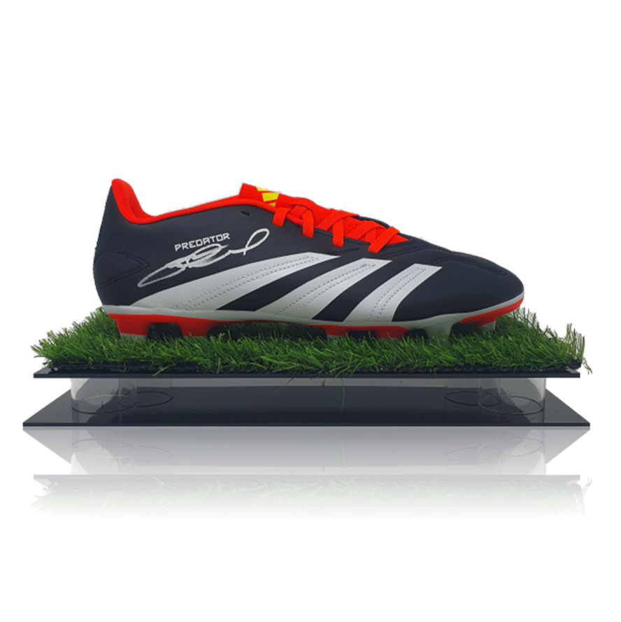 Steven Gerrard Signed Black/White Football Boot in Football Legend ...