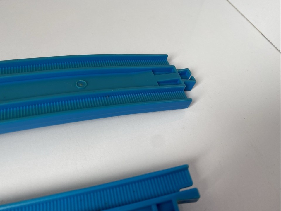 Tomy Trackmaster Thomas The Tank Engine Long Curved Blue Track Straight ...