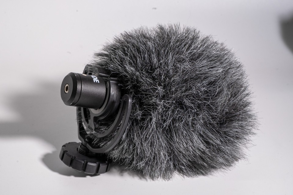 Rode VideoMicro Compact On Camera Microphone with Wind Screen | eBay