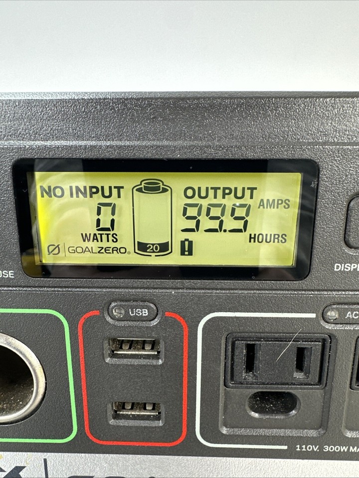 Goal Zero Yeti 400 Solar Generator Portable Power Station w Charger ...