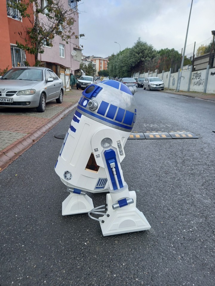 Life Size R2-D2 Droid Remote Control - 3D Character - 3D Movie ...