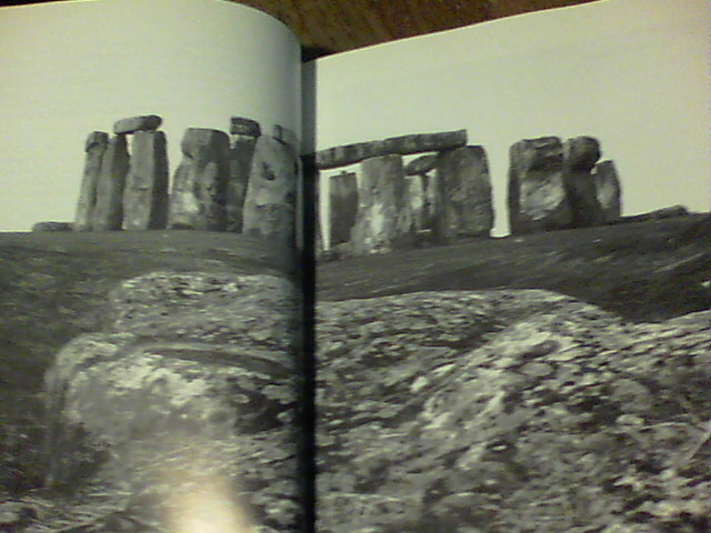 Stonehenge Complete by Christopher Chippindale - La Paz County Sheriff ...