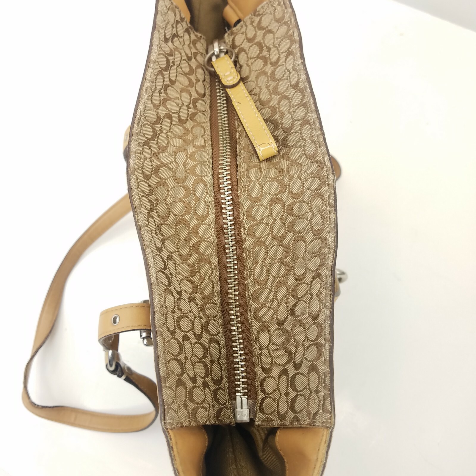 COACH F12344 Signature Tan Patent Leather Gallery Tot… - Gem