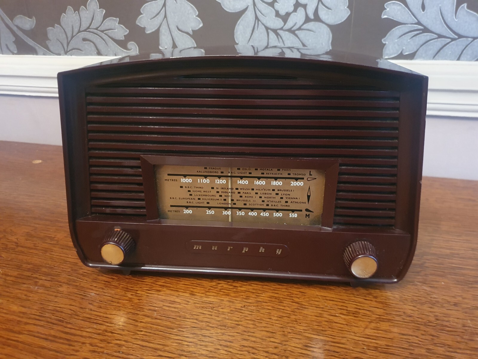 VINTAGE MURPHY VALVE RADIO 1950s bakelite | eBay UK