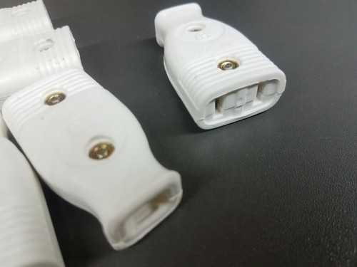 One (1) AC Plugs 15A 120V 2 Prong Residential Grade Female Plug Socket ...