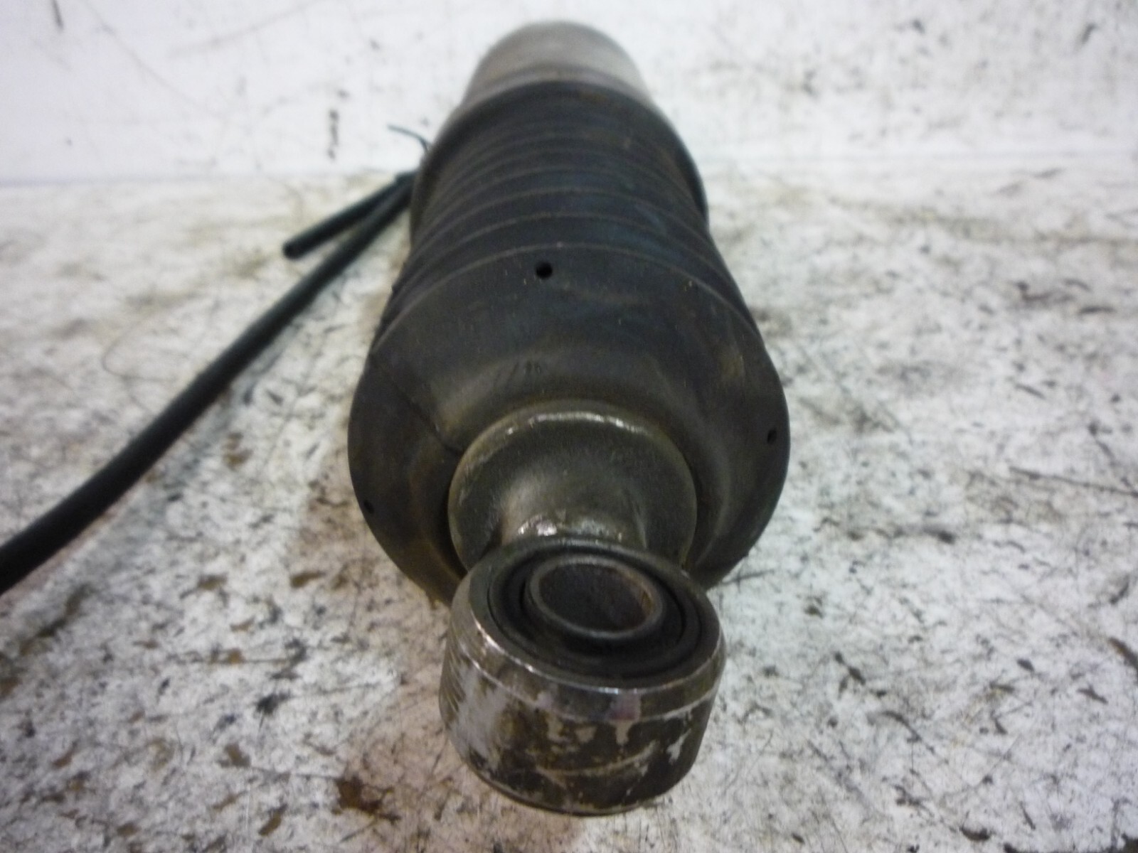 SUZUKI 98 - 04 1998 VL1500 INTRUDER REAR SUSPENSION SHOCK ABSORBER OEM ...