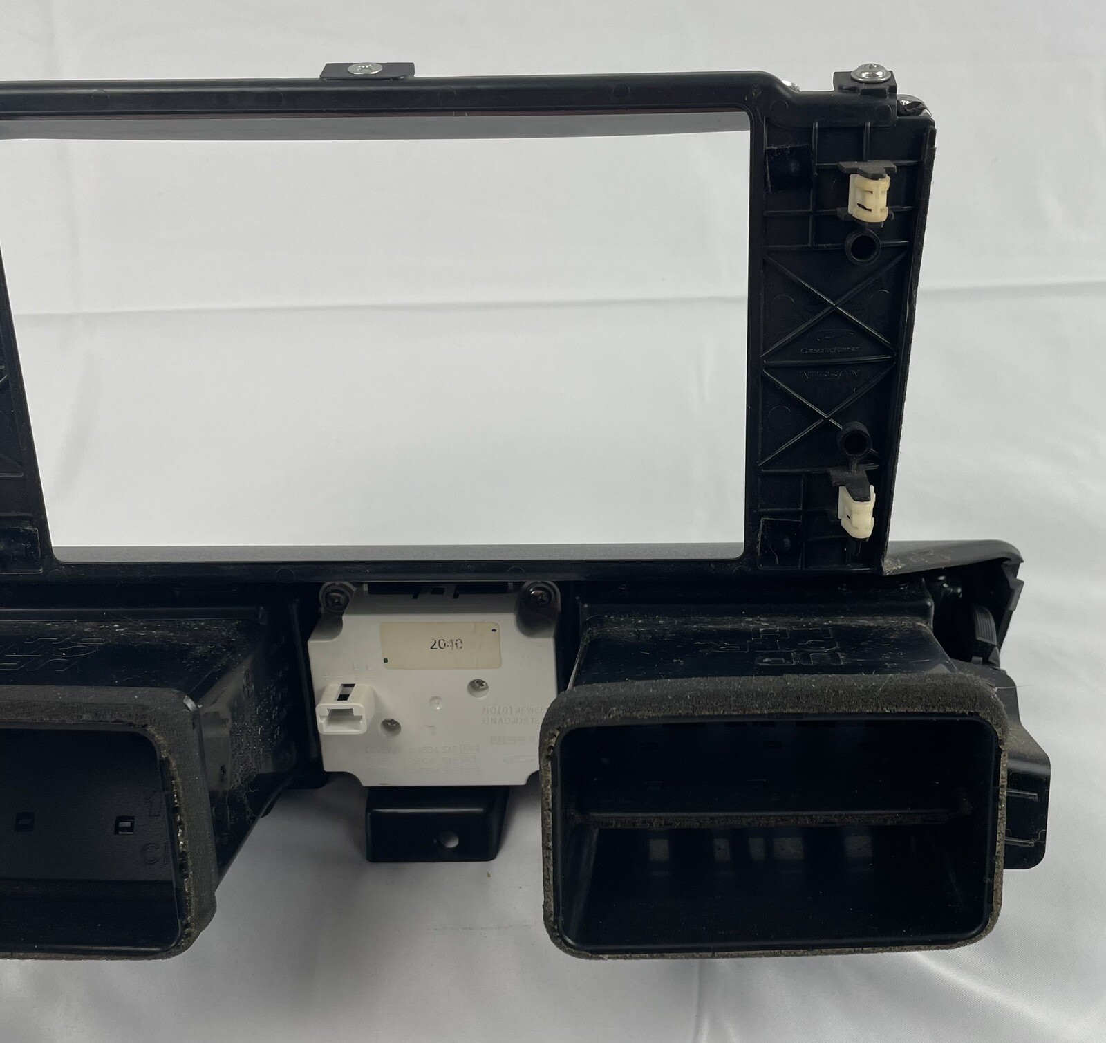 11 12 13 INFINITI m37 center dash screen trim clock panel bezel vent ...