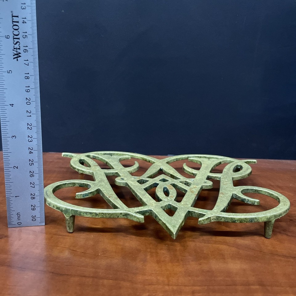 Vtg Virginia Metalcrafters 1950 Queen Ann Cypher Brass Trivet CW10-10 ...