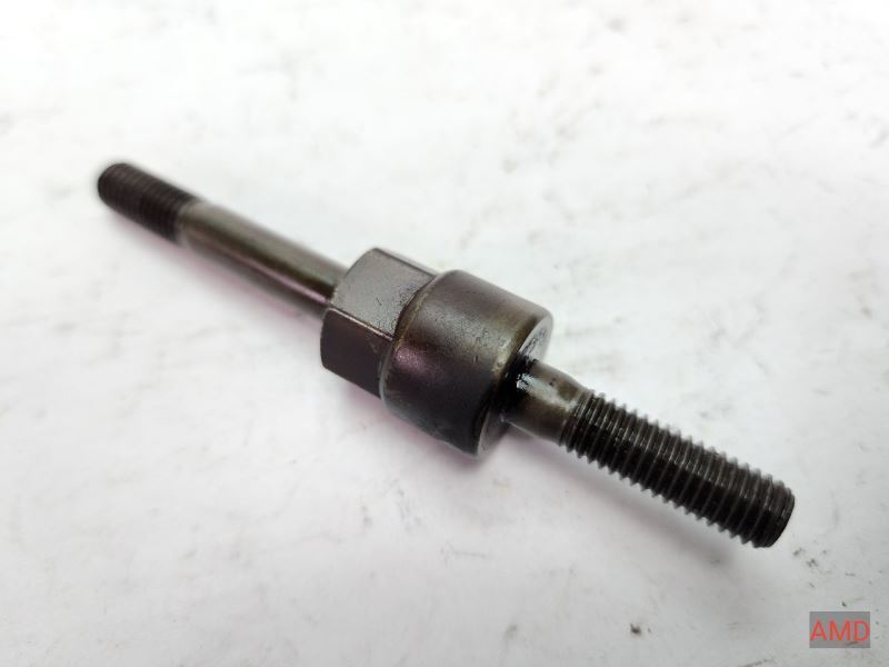 1997 BMW 540i 740i E38 E39 M62 Crankshaft Bearing Bolt / Spacer ...