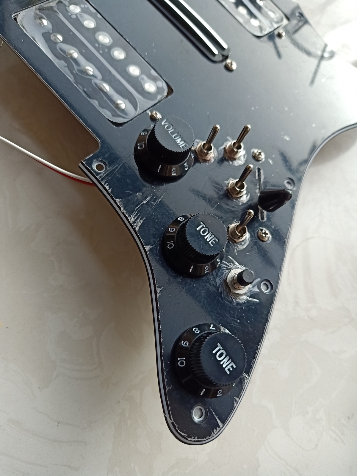 HSH Prewired Strat Pickguard Black Alnico 5 Humbucker Pickups Push Pull ...