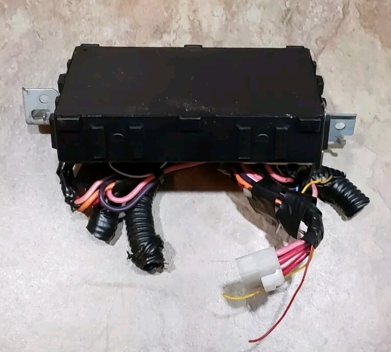 11-13 INFINITI QX56 DASH BCM ECU BODY COMPUTER CONTROL MODULE ...