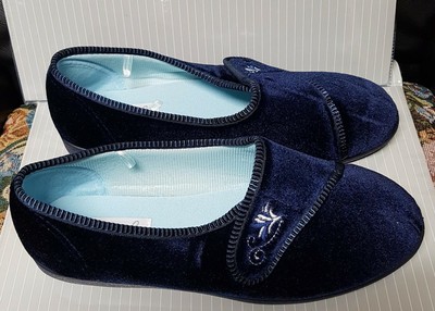 Grosby New Navy Slippers size 9 with box | eBay