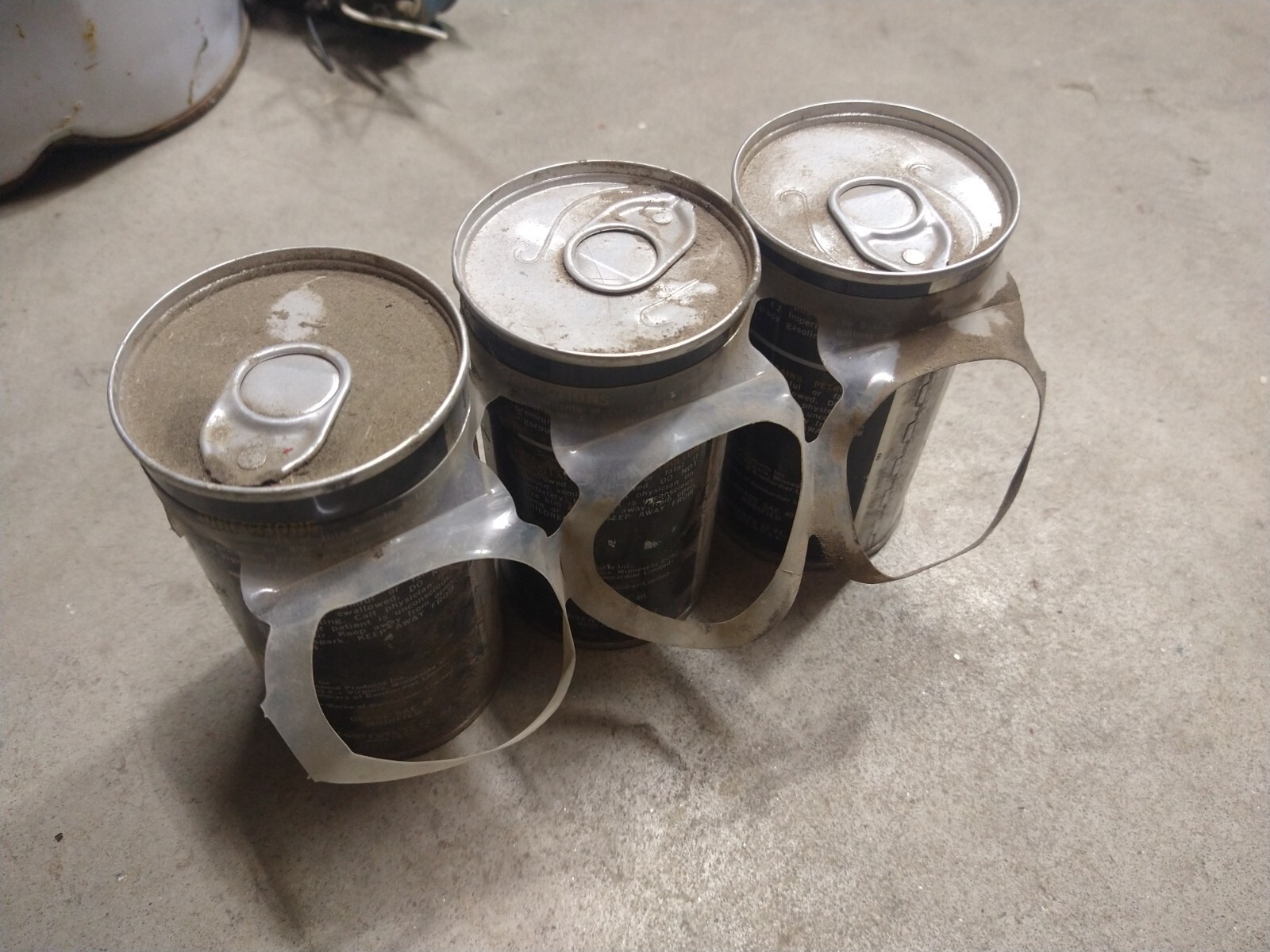 Vintage Ski Doo Blizzard Oil Cans 3 of a 6 Pack 12 oz For Snowmobile ...