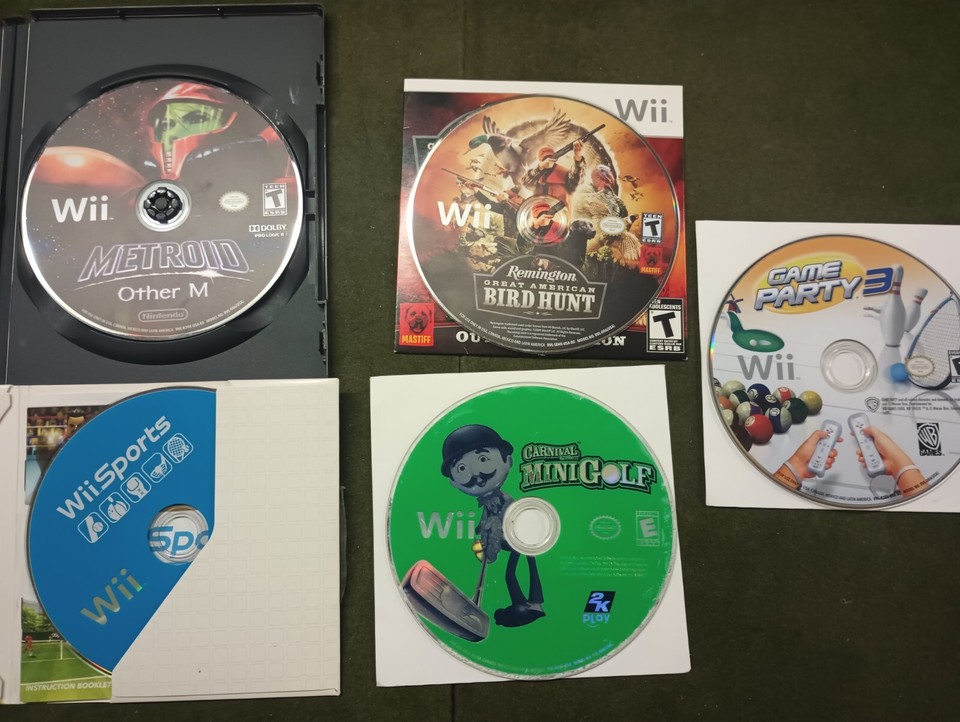 Nintendo Wii Gen 1 System + Games: Mario Kart, Mario Tennis, Goldeneye ...