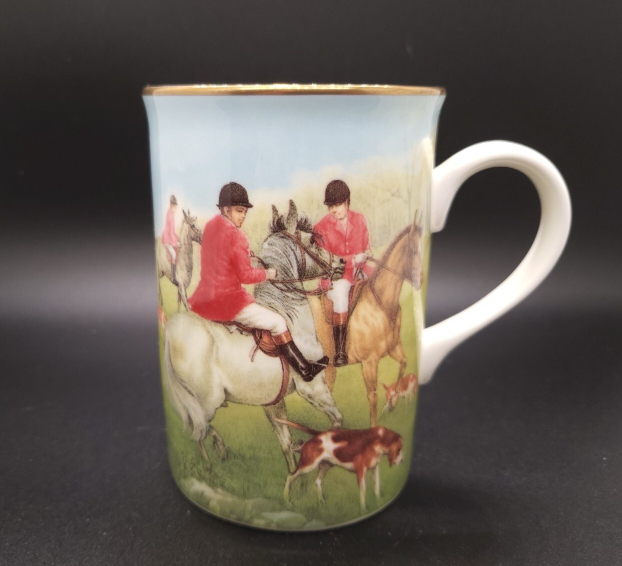 Royal Bone China The Chase Collector's Series Mugs set of 4 Thailand | eBay