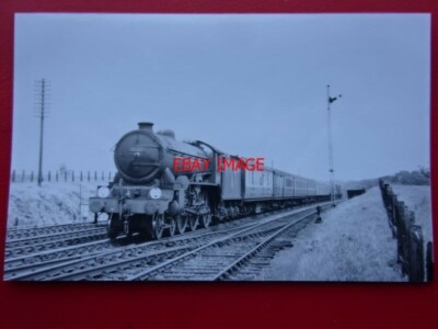 PHOTO LNER CLASS B17 LOCO NO 61667 BRADFORD | eBay UK