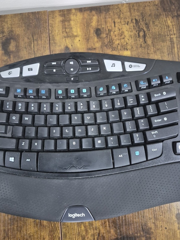 Logitech K350 Comfort Wave Ergonomic Wireless Keyboard - Tested - NO ...