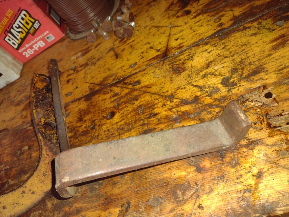 VINTAGE MINNEAPOLIS MOLINE Z TRACTOR FOOT RESTS Rh Lh Set Foot Brackets ...