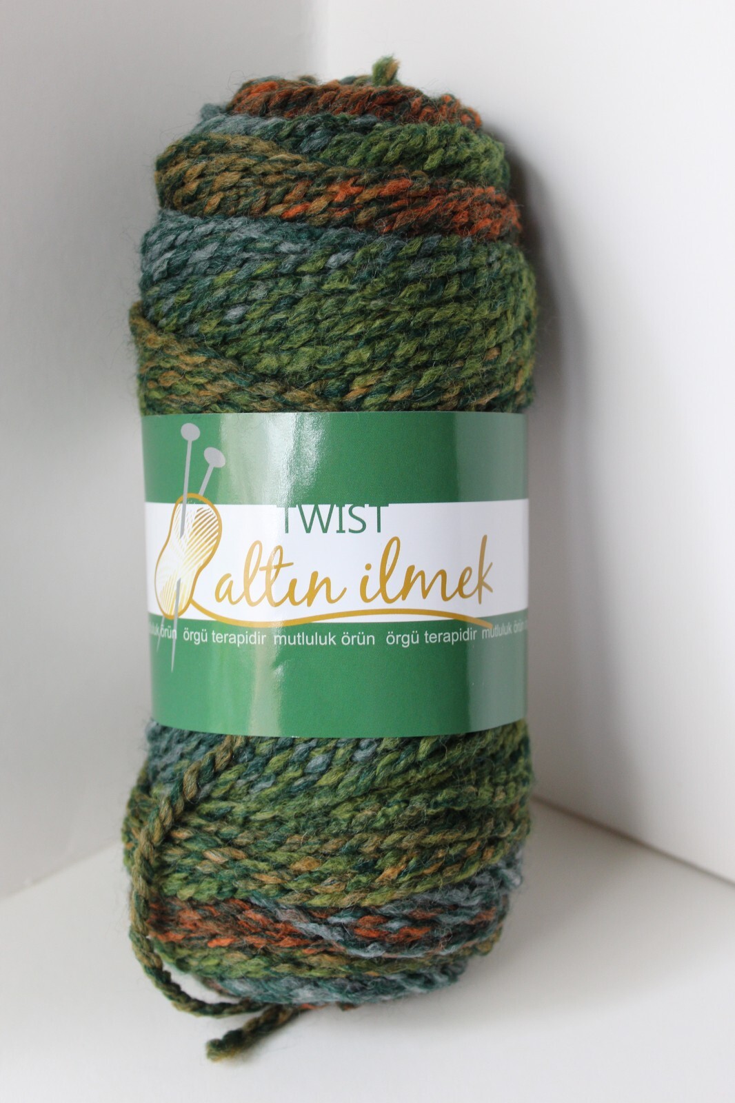 Twist Yarn - self patterning- sold per skein- 4 colors- Bulky 5 | eBay