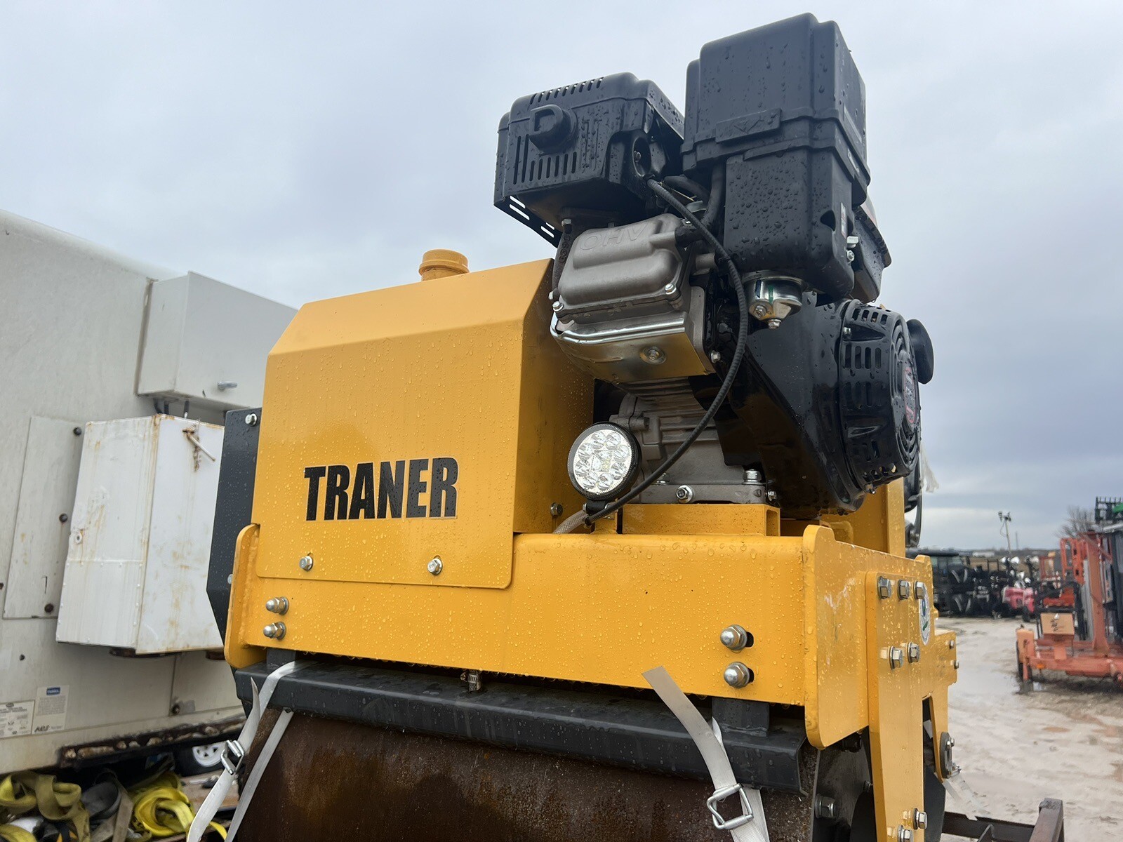 Trainer TR850 Vibratory Roller Ride On Compactor Asphalt Smooth Drum 13 ...