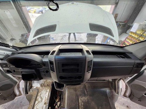 14-18 Mercedes Benz Sprinter Dash Board Panel Dash Pad Black / Gray OEM ...