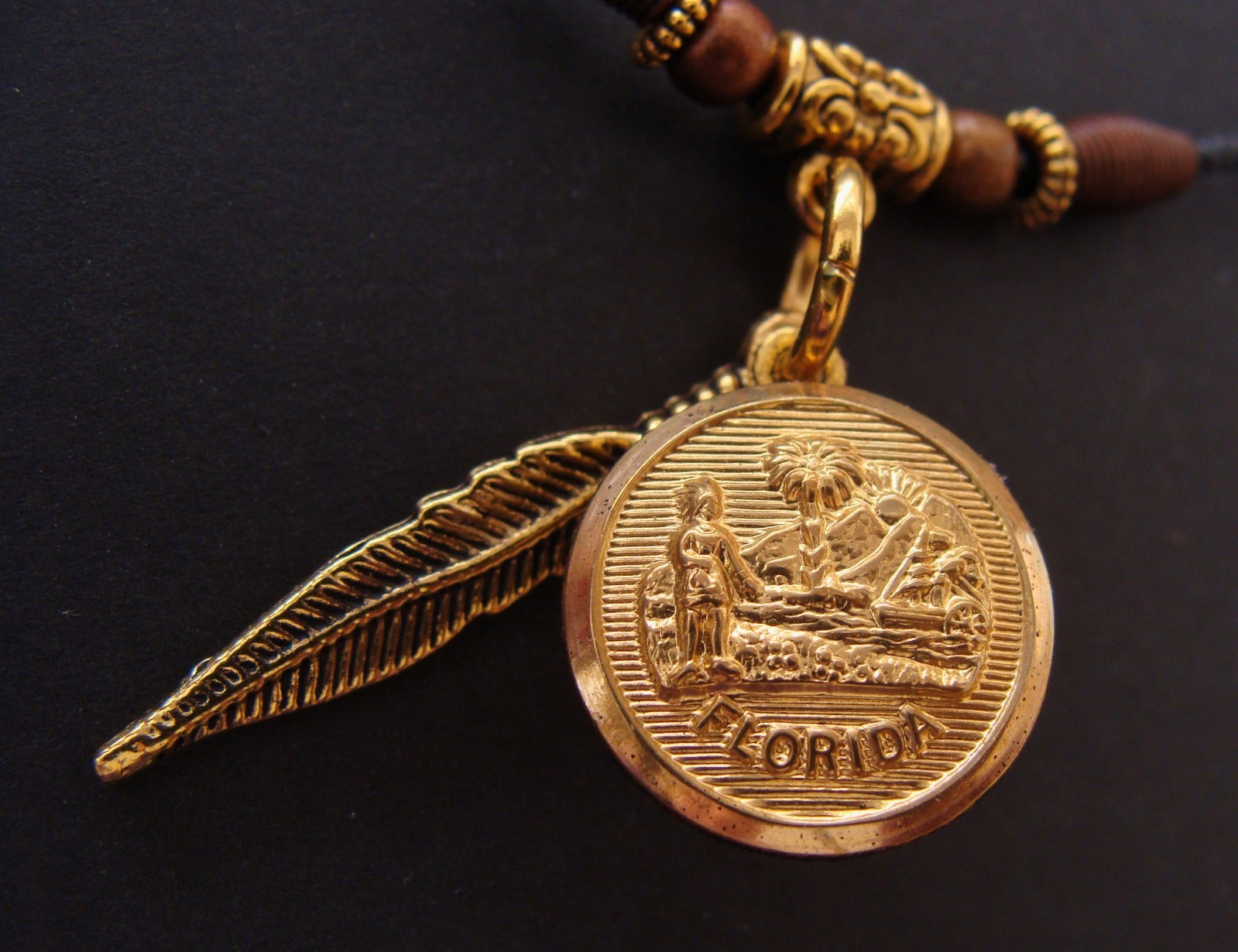 Vintage State of FLORIDA Shield BUTTON Necklace Pendant Jewelry - mint ...