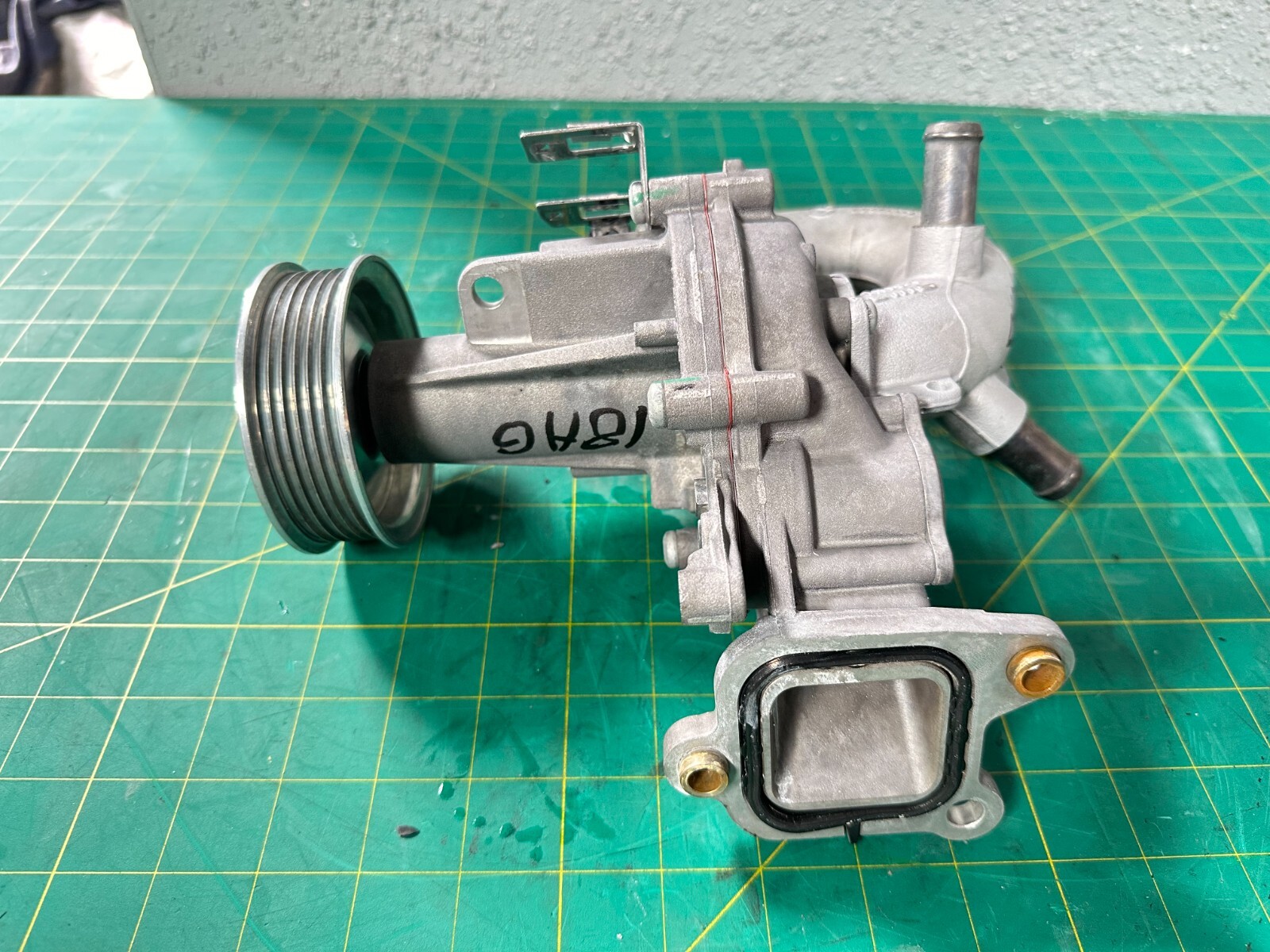 2017 2018 2019 ALFA ROMEO Giulia Water Pump Housing 05048124AC OEM 17 ...