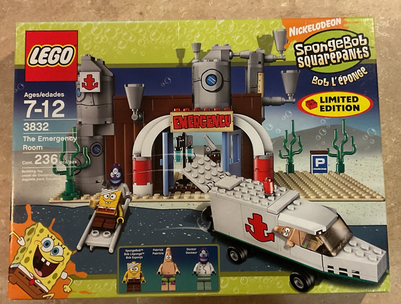 2008 LEGO SpongeBob SquarePants: The Emergency Room #3832 NIB Creases ...