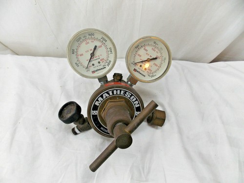 Matheson 8-250 Gas Regulator 0-3000PSI | eBay