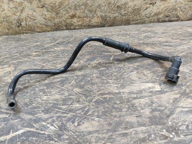 Mercedes-Benz A W176 2014 Petrol vacuum line pipe hose A2700180012 ...