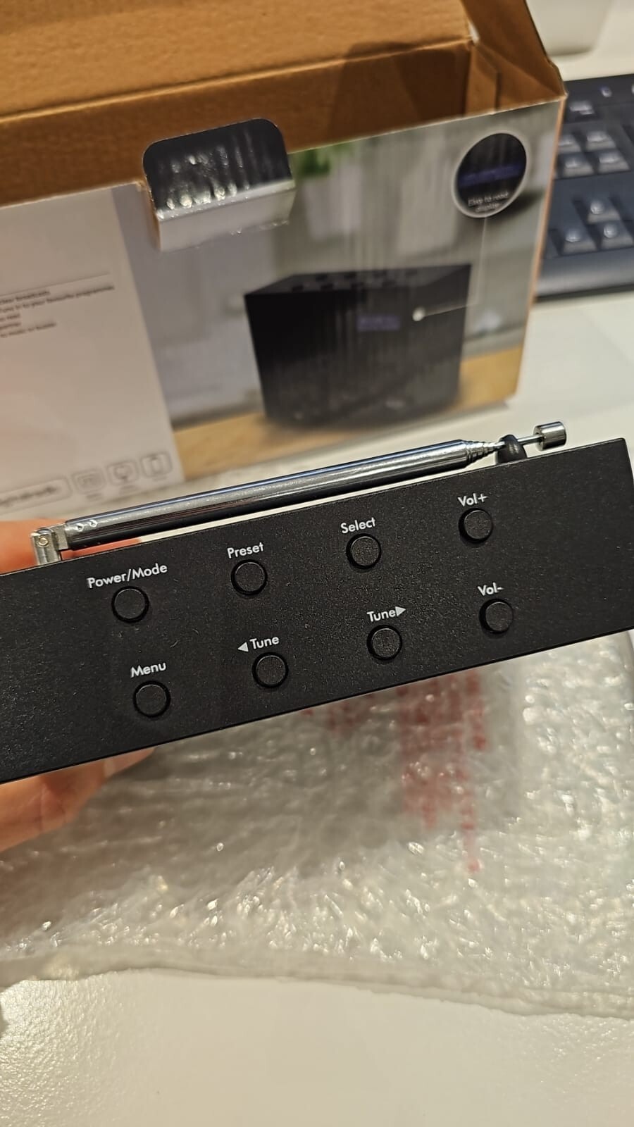 BUSH PORTABLE 824/2303 DAB/FM RADIO MAIN OR BATTERY POWERED LCD DISPLAY ...