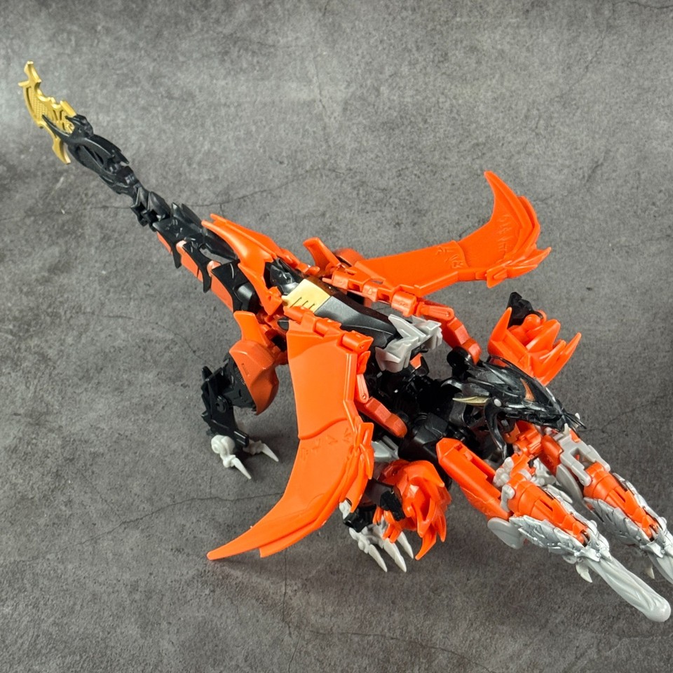Transformers Prime Beast Hunters Voyager Class PREDAKING 2013 complete ...