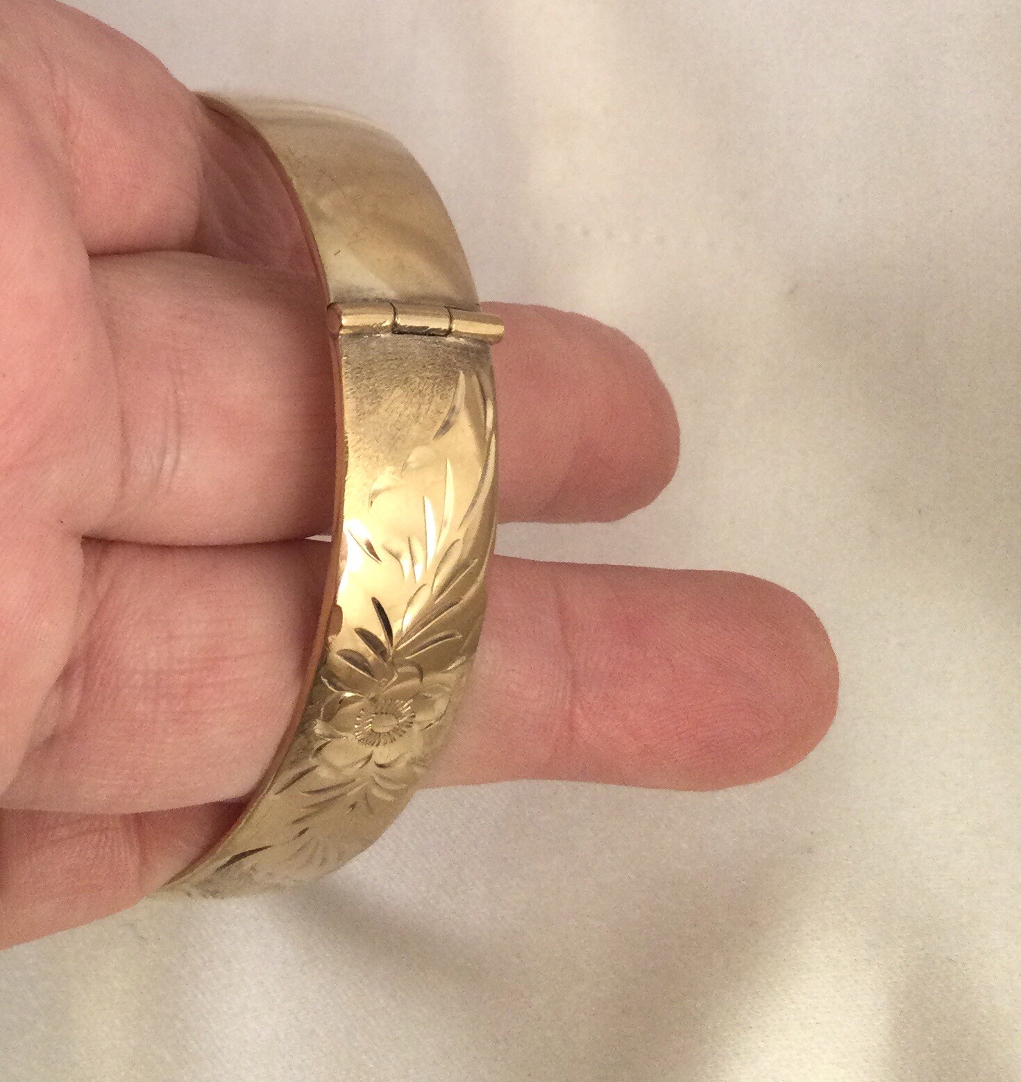 Vintage Jewellery Yellow Gold Hinged Chain Bangle Antique Jewelry UK ...