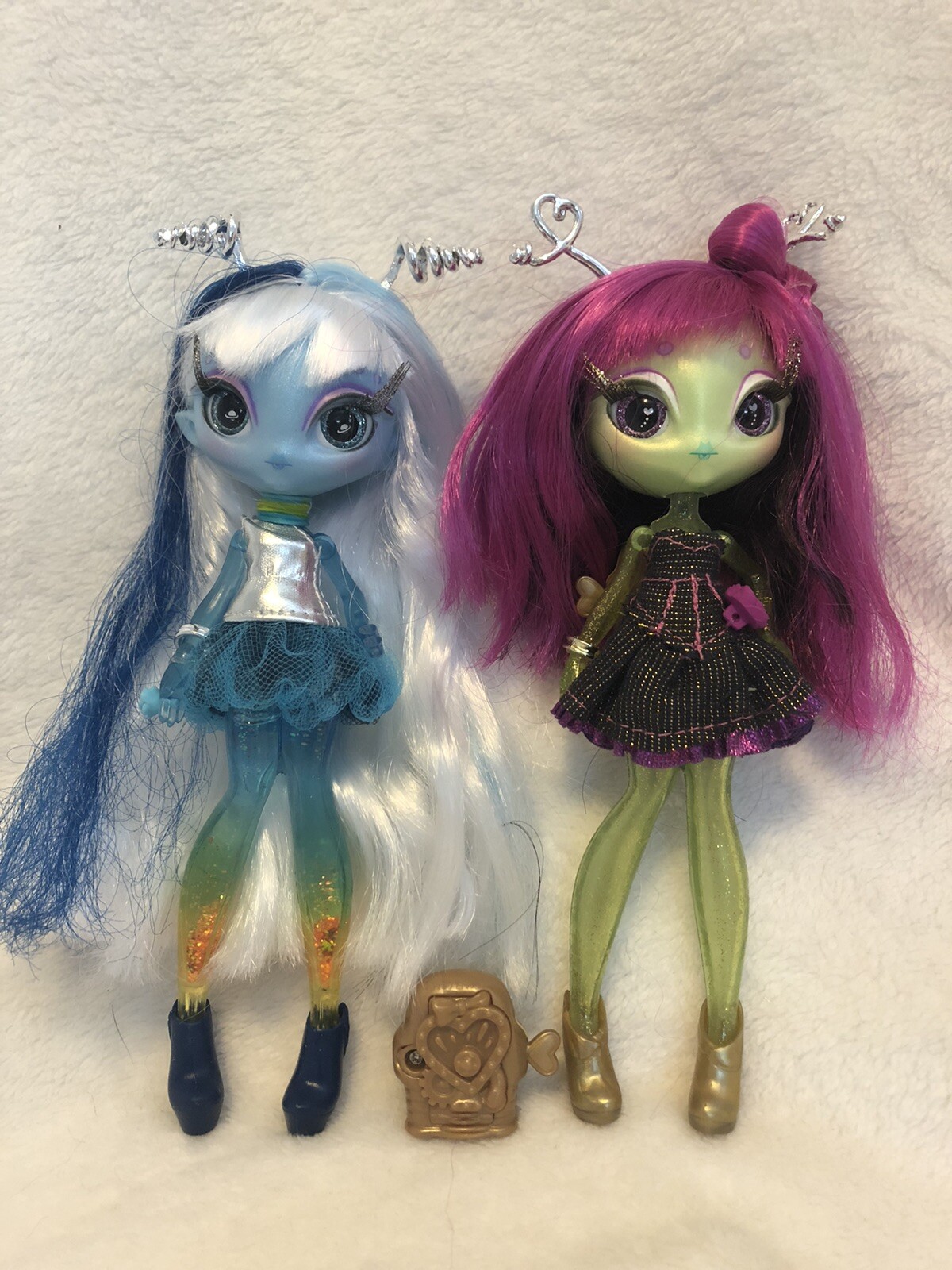 (USED) LOT OF 2 NOVI STARS DOLLS ALLIE LECTRIC & UNA VERSE (WITH EXTRA ...