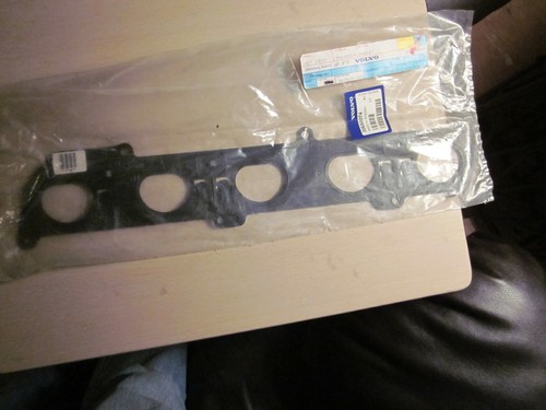 Genuine Volvo OEM 30650074 Intake Manifold Gasket | Genuine OEM